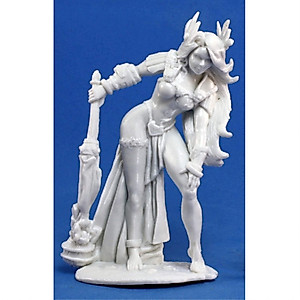 REAPER Yephima Female Cloud Giant (1) Miniature