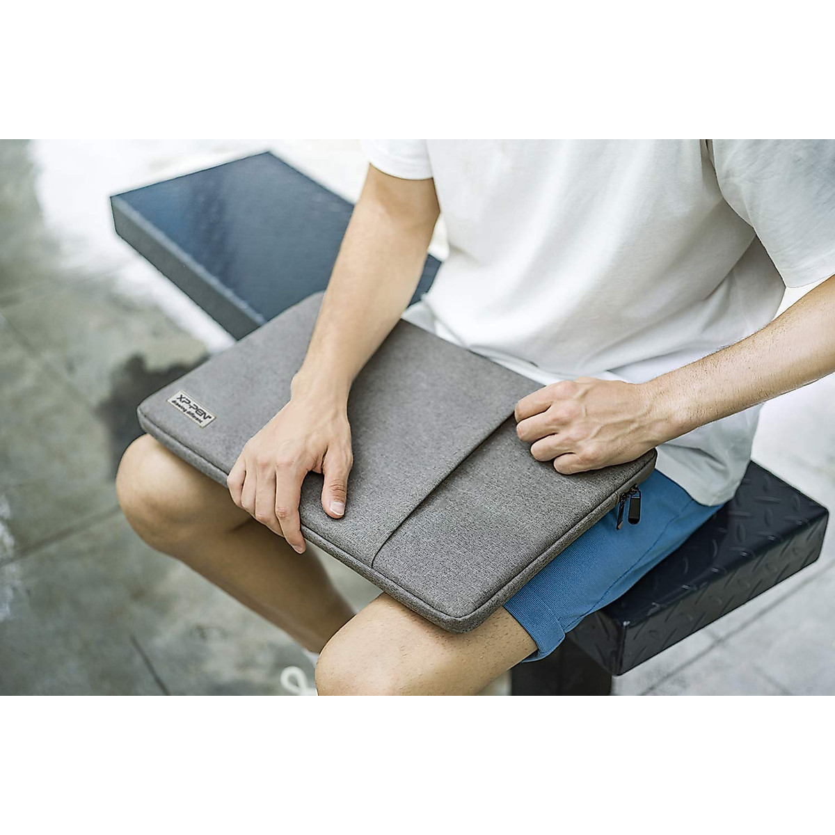 XPPen Carry Protective Bag Portable Protective Case Suitable for The Deco Pro S/M Pen Tablet and Artist12 Pro, Artist13.3 Pro, Artist15.6, Artist15.6 Pro, Innovator16 Pen Display