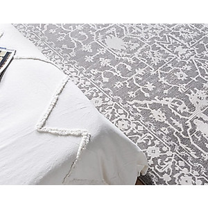 Unique Loom Traditional Classic Intricate Design with Distressed Vintage Detail, Area Rug, 5 ft x 8 ft, Gray/Ivory