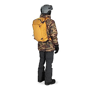 Osprey Soelden 22L Men's Ski and Snowboard Backpack, Artisan Yellow