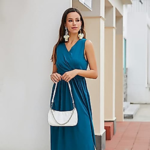 BOBOWINGS White Small Purses for Women, Mini Crocodile Pattern Leather Shoulder Bag Trendy with Silver Chain, Zipper Closure