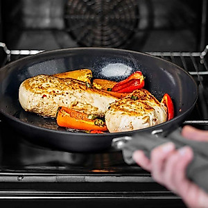 OXO Softworks Frying Pan Skillet 10.5" and 12" Set, 3-Layered German Engineered Nonstick Coating, Induction Stovetop Safe, Dishwasher Safe, Oven Safe, Black