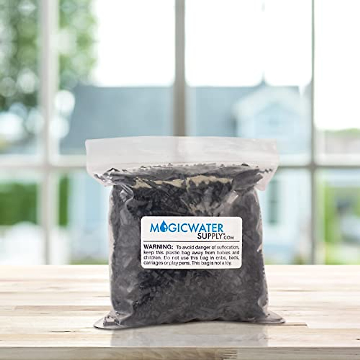 MagicWater Supply Crinkle Cut Paper Shred Filler (2 oz) for Gift Wrapping & Basket Filling - Black