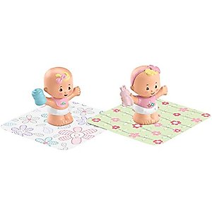 Fisher-Price Little People Snuggle Twins, set of 2 baby figures with 2 soft blanket accessories for toddlers and preschool kids ages 18 months to 5 years
