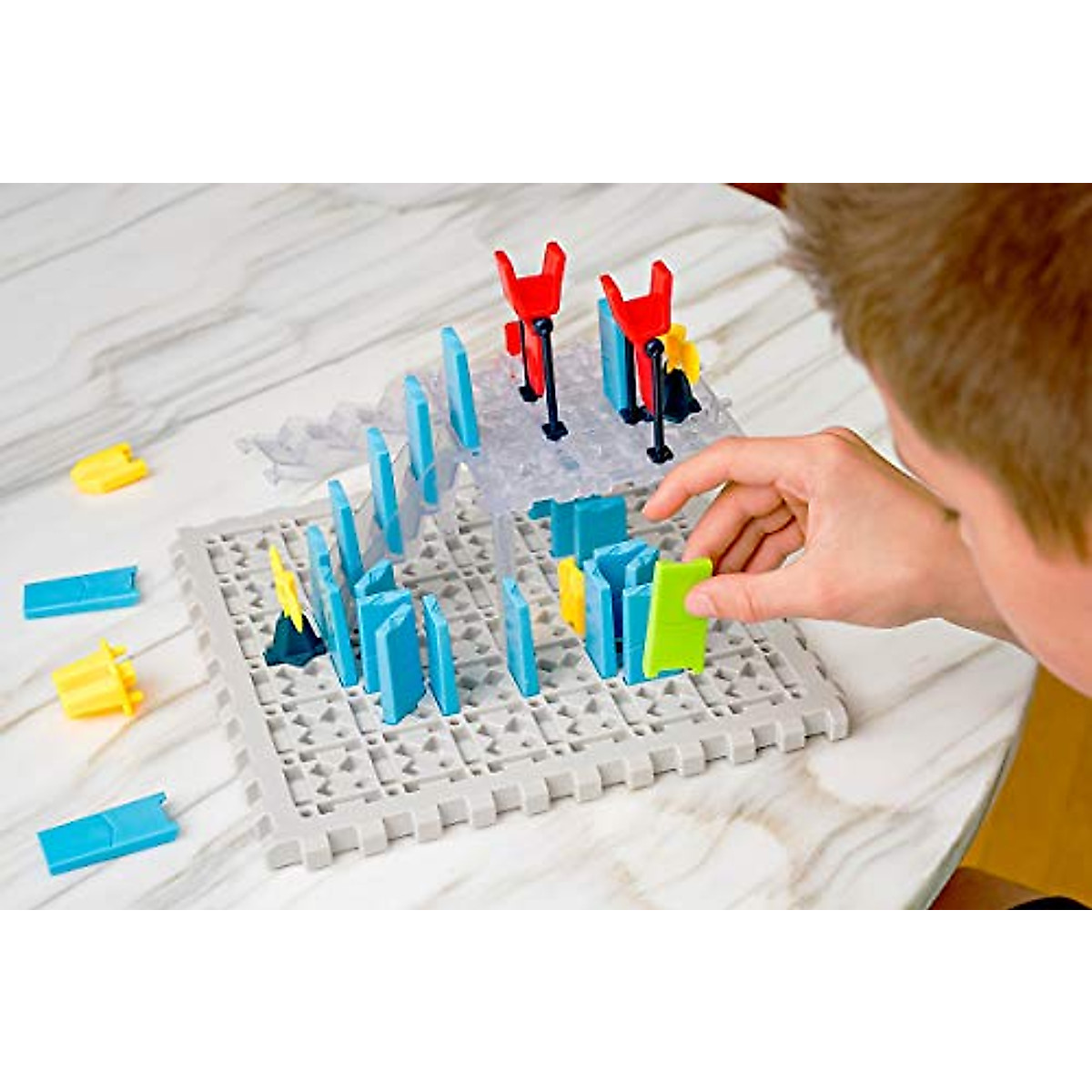 ThinkFun Domino Maze STEM Toy and Logic Game for Boys and Girls Age 8 and Up - Combines the Fun of Dominos With the Challenge of a Puzzle