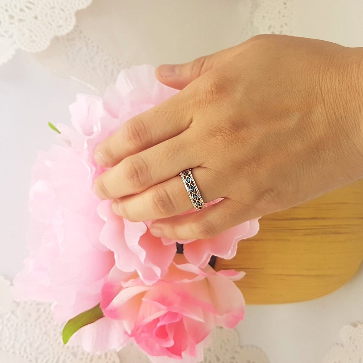 Dazzlingrock Collection 0.45 Carat (ctw) 10K Round Blue & White Diamond Ladies Wedding Band 1/2 CT, Yellow Gold, Size 5.5