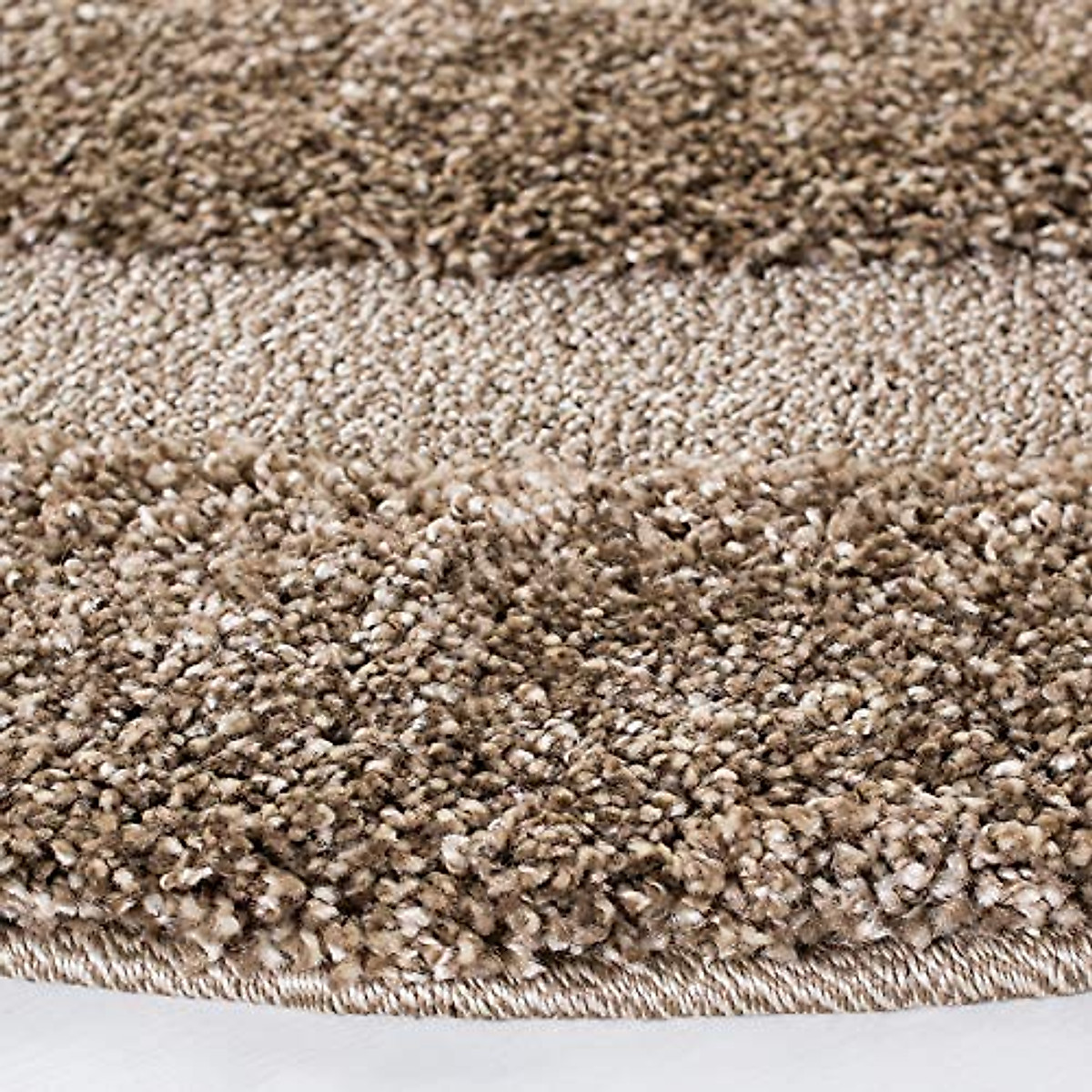 SAFAVIEH Florida Shag Collection 4' Round Beige / Beige SG454 Border Non-Shedding Living Room Bedroom Dining Room Entryway Plush 1.2-inch Thick Area Rug