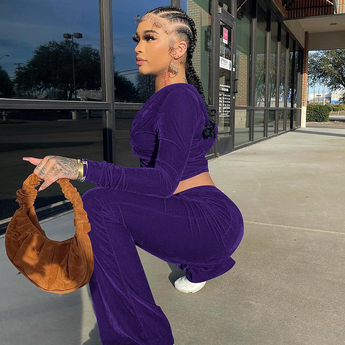 Womens 2 Piece Velour Hoodie Jogger Tracksuit Two Piece Outfits for Women, Long Sleeve Full-Zip Up Velvet Crop Tops Jacket Flared Pants Fall Lounge Matching Sets Sportswear Jogging Sweatsuit Pockets