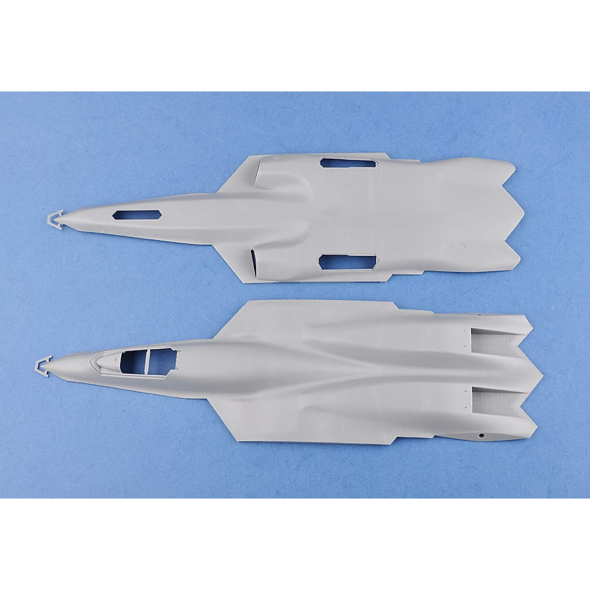 Hobby Boss  US YF-23 Prototype Airplane Model Building Kit