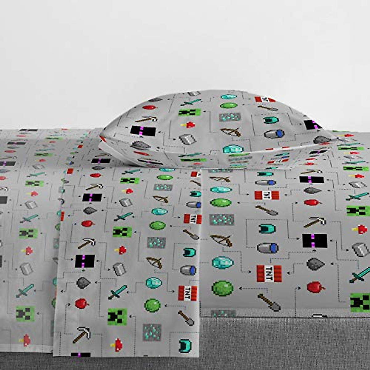 Jay Franco Minecraft Monster Hunters Twin XL Sheet Set - 3 Piece Set Super Soft and Cozy Kid’s Bedding Features Creepers - Fade Resistant Microfiber Sheets (Official Minecraft Product)