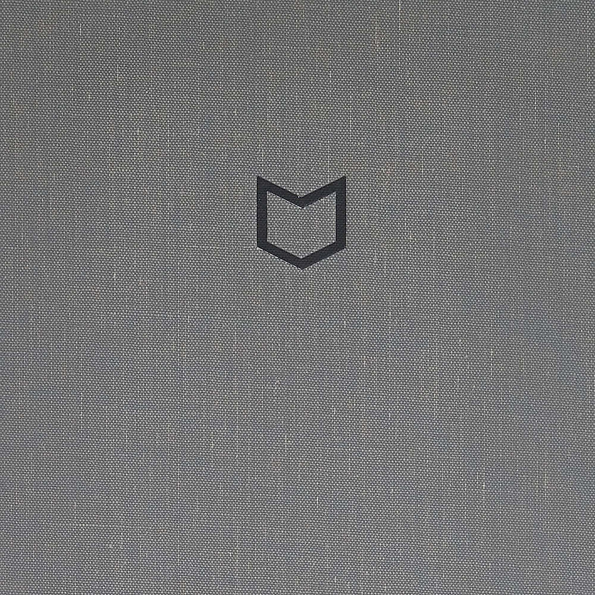 CSB He Reads Truth Bible, Charcoal Cloth Over Board, Black Letter, Wide Margins, Journaling Space, Illustrations, Reading Plans, Easy-to-Read Bible Serif Type