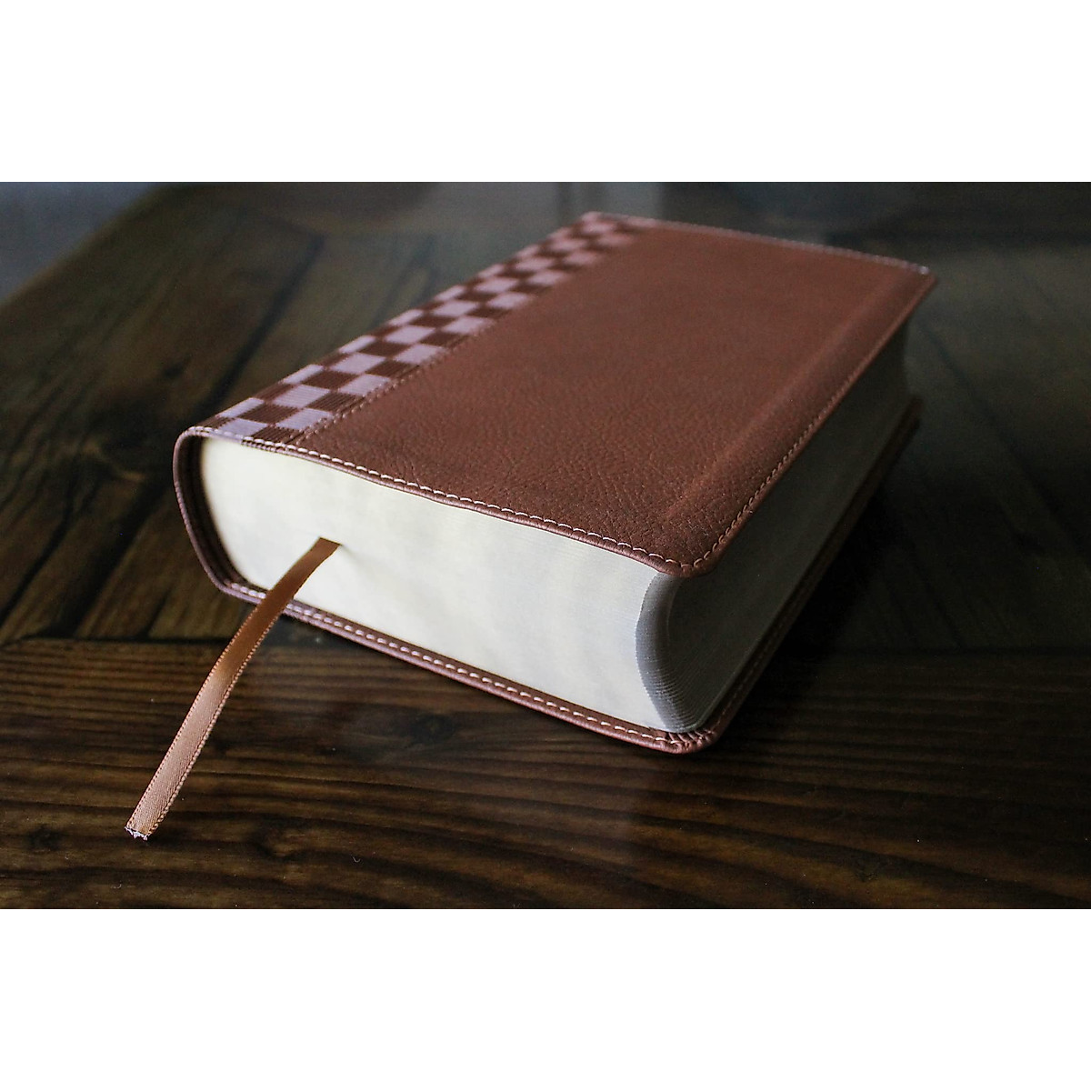 NIrV, Giant Print Compact Bible, Leathersoft, Brown, Comfort Print