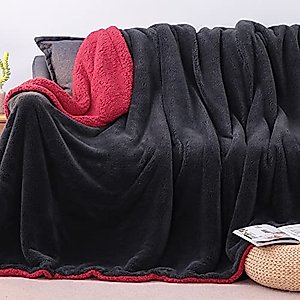 Gemarwel Ultra-Soft Micromink Thick Sherpa Blanket Twin Size for Bed, Reversible Fuzzy Warm Throw Blanket All Season for Men Women Gifts (60X80 Red and Black)