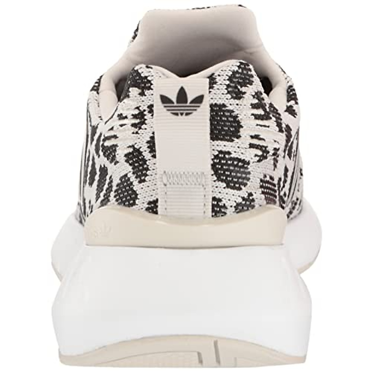 adidas Women's Swift Run 22 Sneaker, Talc/Black/White, 7.5