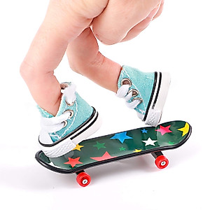 HEHALI 18pcs Finger Skateboards for Kids Mini Fingerboards Finger Toys Hand Skateboard Party Favors, Birthday Creative Gifts (12 Normal + 6 Matte)