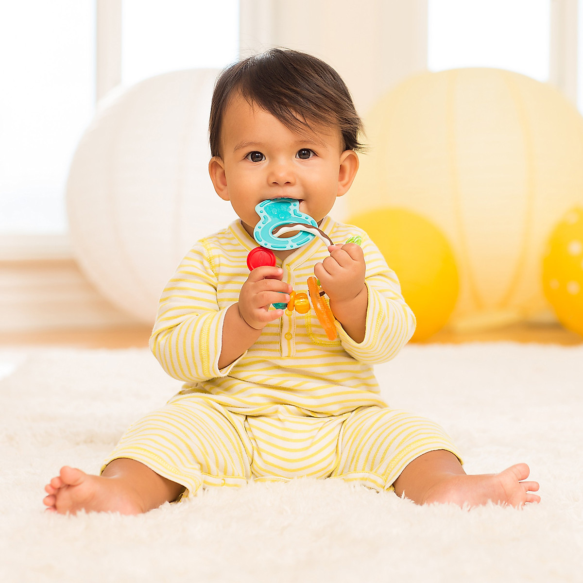 Infantino Cool & Chew Teether Keys, Three Sensory Stimulating Baby Teether Toys, 0M+, Multicolor