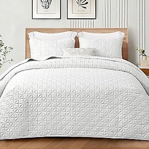 Exclusivo Mezcla Quilts King Size Bedding Set with Stitched Grid Pattern, Lightweight Summer White Bedspreads Coverlets Bed Cover for All Seasons (1 Quilt and 2 Pillow Shams)