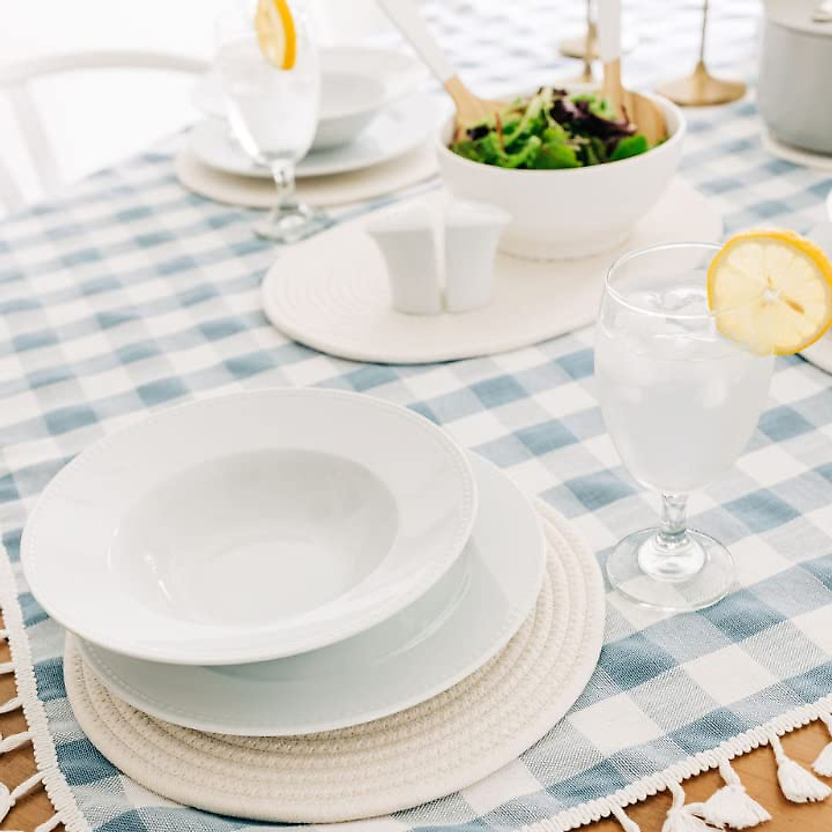 OrganiHaus White Farmhouse Placemats, Set of 6 Round Woven Placemats, Heat Resistant Circle Cotton Placemats, Rustic Outdoor Placemats for Patio Table, Washable Round Placemats for Dining Table