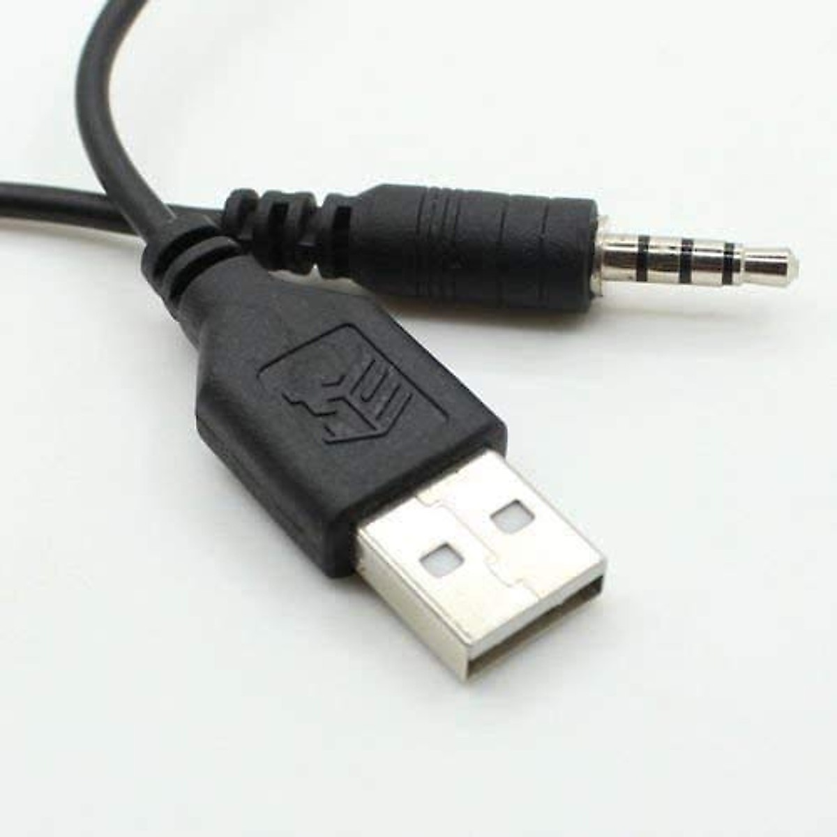 ZIMRIT 3ft USB to 3.5mm Aux Adapter Cable, Data Transfer, Black