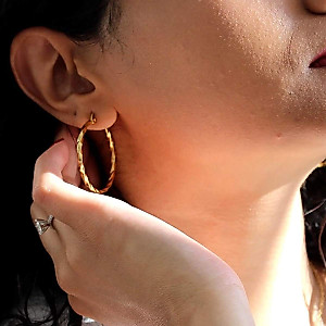 Jinxiuge 12 Pairs Gold Hoop Earrings Set Stainless Steel Twisted Round Small Chunky Hoop Earrings for Women Teen