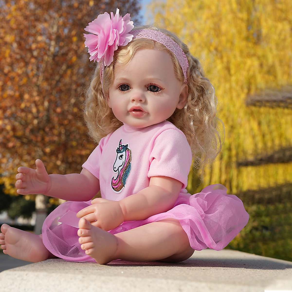 QARUQASE Lifelike Reborn Baby Dolls - 22inch Realistic Baby Doll Newborn Baby Dolls Full Vinyl Body Poseable Real Life Baby Dolls Girl with Hair for Kids Age 3+