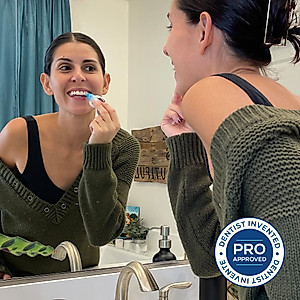 GLO Science Teeth Whitening Gel – 6% Hydrogen Peroxide – Clinically Proven, Fast & Safe for Sensitive Teeth – Includes 10 Gel Vials & 1 Lip Care