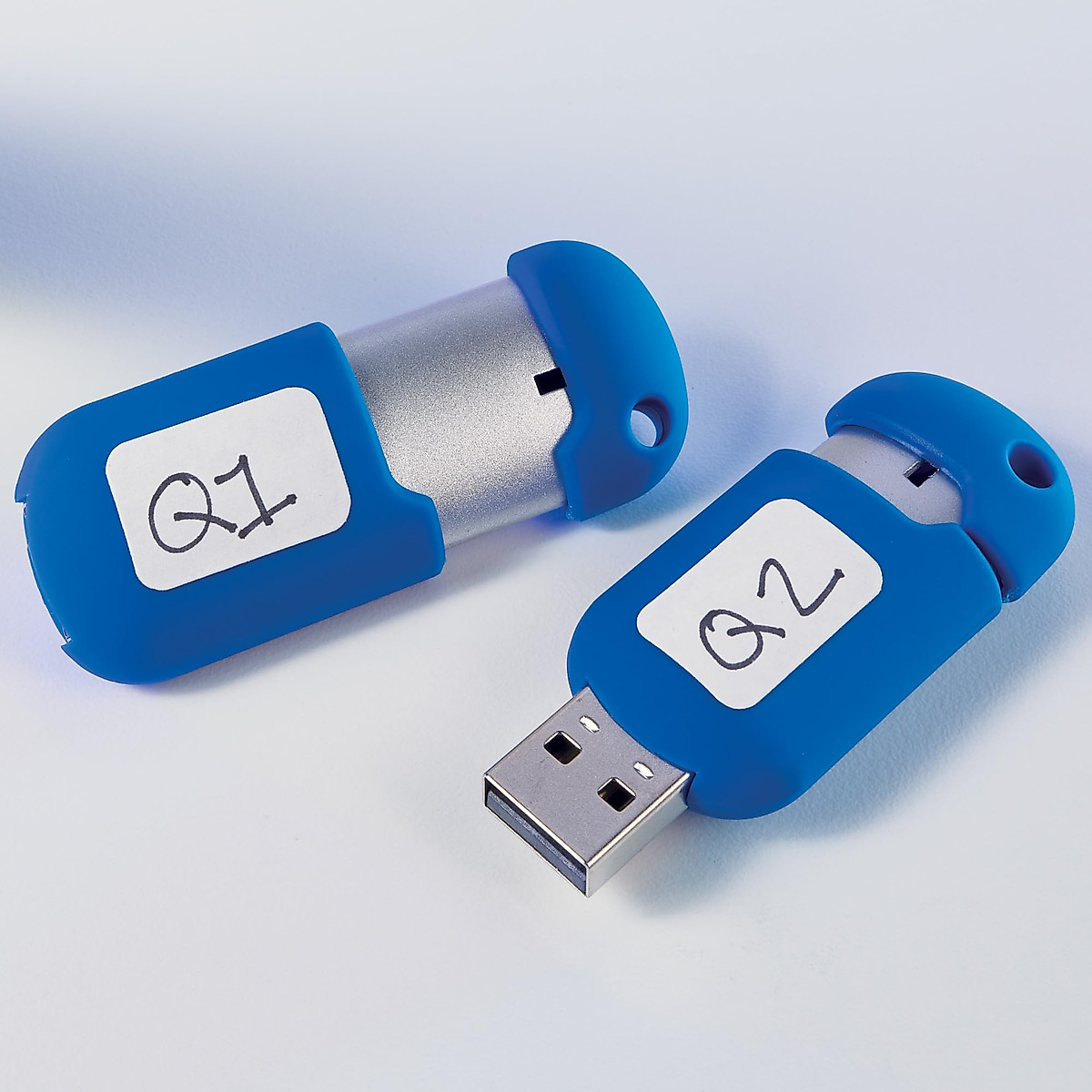 Avery Removable Labels, Rectangular, 0.5 x 0.75 Inches, White, Pack of 525 (6737)