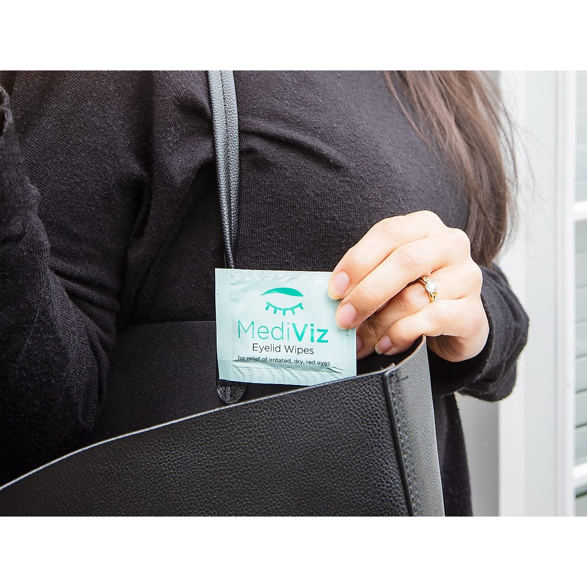 Eyelid Cleanser Wipes 30 Count | Gentle, Exfoliating, Hypoallergenic Eyelid Wipes | For Itchy Eyes Helps Remove Lid Debris, Eye Makeup, and Clear Crusted Matter