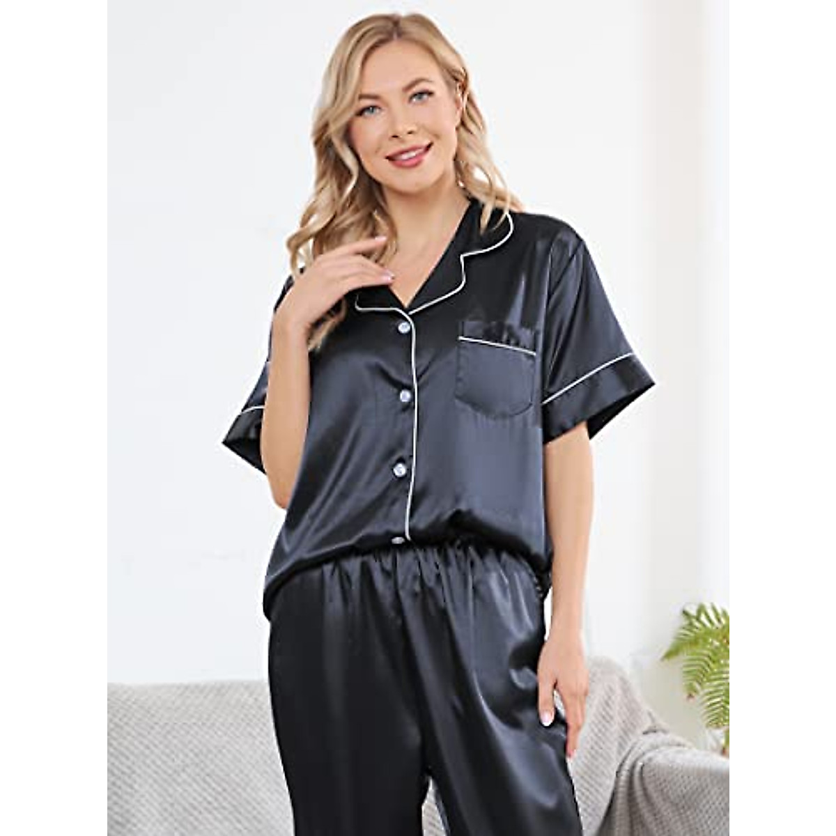 AUECK Silk Satin Pajamas Set Women Two-Piece Nightwear Short Sleeve Sleepwear Soft Button Down Loungewear Pjs Set S-XXL(Black,Large)