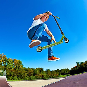 Albott Pro Scooters Trick Scooter - Freestyle 110mm Aluminium Core Wheels & ABEC-9 Stunt Scooters for Kids 8 Years and Up Entry Level Scooter for Beginner Boys Girls Teens Adults (Green)