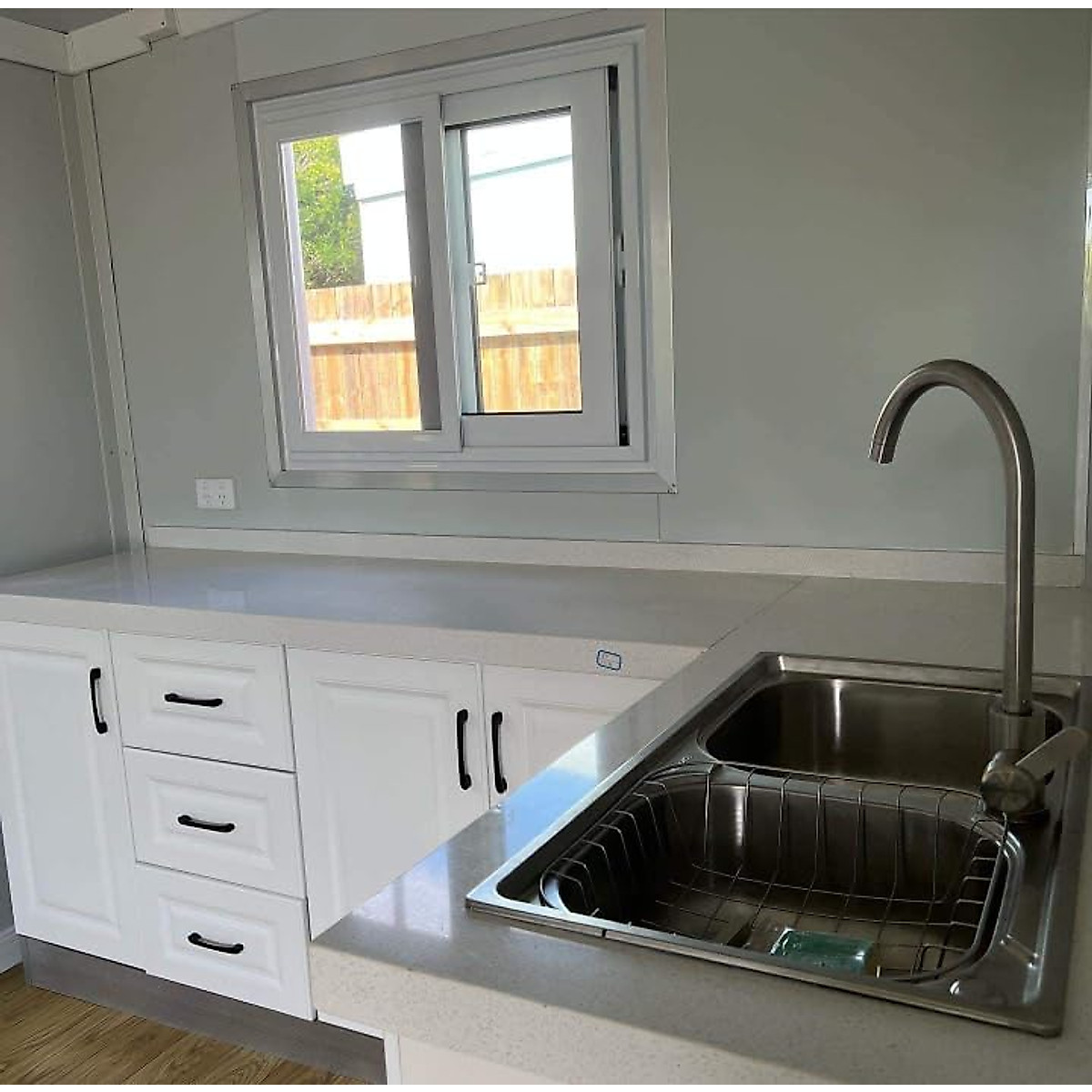 Portable Prefabricated Tiny Home 19x20ft, Mobile Expandable Plastic Prefab House for Hotel, Booth, Office, Guard House, Shop, Villa, Warehouse, Workshop (with Restroom)