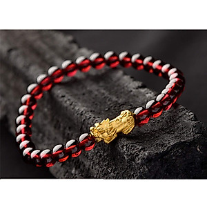 MANRUO Feng Shui The Best Prosperity Red Bead Garnet Bracelet with One Golden Pi Xiu/Pi Yao Lucky Wealthy Amulet Brecelet Jewelry