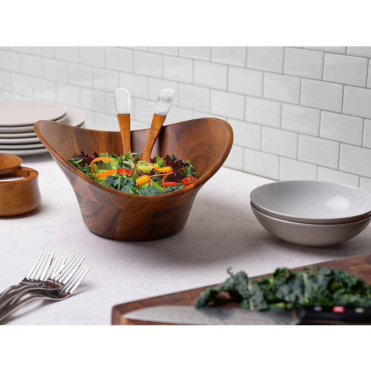 nambe Ripple Wooden Salad Bowl 3 Piece Set | 15.5 -Inch Large Salad Bowl with Serving Utensils | Acacia Wood and Nambe Alloy Salad Servers and Fruit Bowl | Housewarming Gift | Designed by Alvaro Uribe