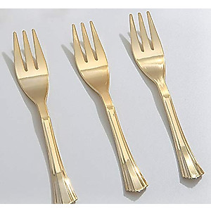 100pcs Square Dessert Plates with 100pcs Gold Dessert Forks, Clear Premium Plastic Salad Plates, Party Essentials Appetizer Plates,Gold Plastic Silverware, 6" Clear Dessert Plates and 5" Gold Forks