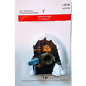 Celebrate It 3.5" x 4" Handpainted Arched Wood Door with Wreath and North Sign Made Out of Resin (MSRP $9.99)