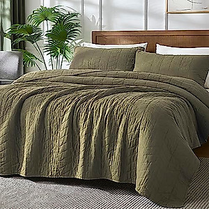 palassio Green 100% Cotton Quilt California Cal King Size Bedding Sets with Pillow Shams, Olive Oversized Lightweight Bedspread Coverlet, Cozy Bed Cover for All Season, 3 Pieces, 118x106 inches
