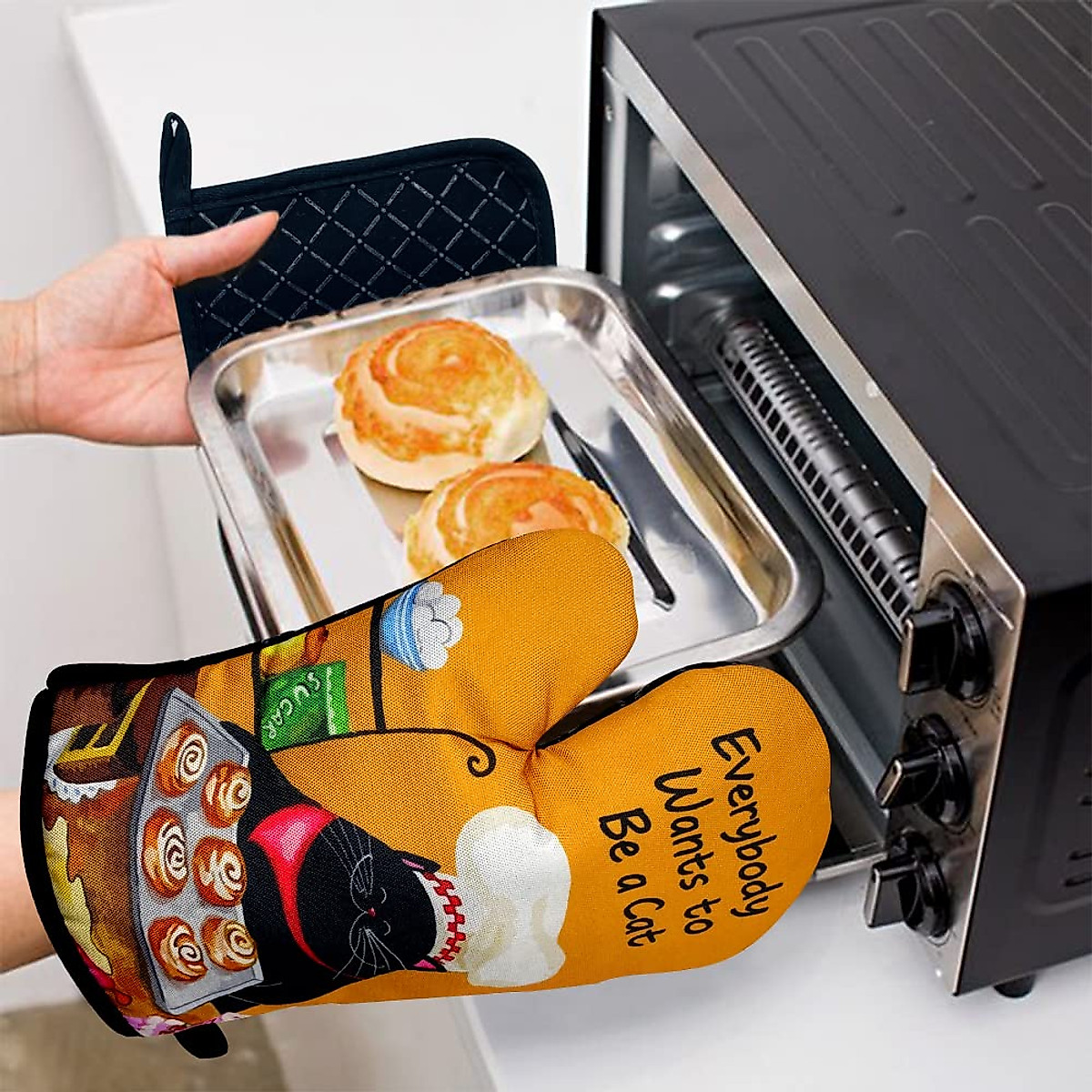 Everybody Wants to be a Cat,Oven Mitts and Pot Holders Sets of 2，Funny Oven Mitt，Silicone Non-Slip Oven Mitts,Cat Oven Mitts,Cat Lover Gift,Birthday Gift for Cat Owner,Cat Lover,Cat Mom