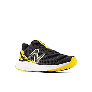 New Balance KIds Arishi Fresh Foam v4 Sneaker, BLACK/HOT MARIGOLD, 7 W Big Kid (8-12 Years)