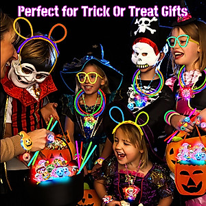 iRugosa hapfyer 124PCS Halloween Party Favors for Kids, Glow in the Dark Halloween Toys Bulk for Halloween Treat Bags Goodies Bags Fillers/Halloween Gifts Party Supplies