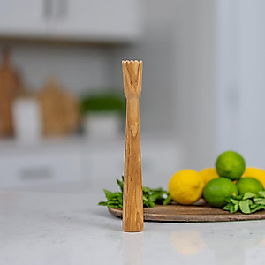 Ideaolives Olive Wood Muddler for Cocktails, Stylish Wooden Mojito Muddler, Professional Bar Tool for Crushing Herbs & Fruits, 2-in-1 Fruit Smasher for Drinks, Cocktail Ice Crusher & Cocktail Mixers