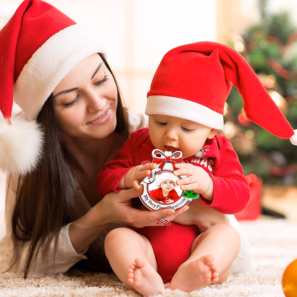 Yookeer Baby's First Christmas Photo Ornament 2025 My Very First Christmas Photo Frame Xmas Baby's 1st Keepsake Picture for Newborn Baby Christmas Tree Decor(1 Piece,Round)