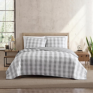 Eddie Bauer- Queen Quilt Set, Cotton Reversible Bedding with Matching Shams, Home Decor for All Seasons (Lakehouse Plaid Light Grey, Queen)