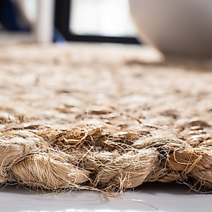 SAFAVIEH Natural Fiber Collection Accent Rug - 2' x 3', Natural, Handmade Tassel Jute, Ideal for High Traffic Areas in Entryway, Living Room, Bedroom (NF467A)