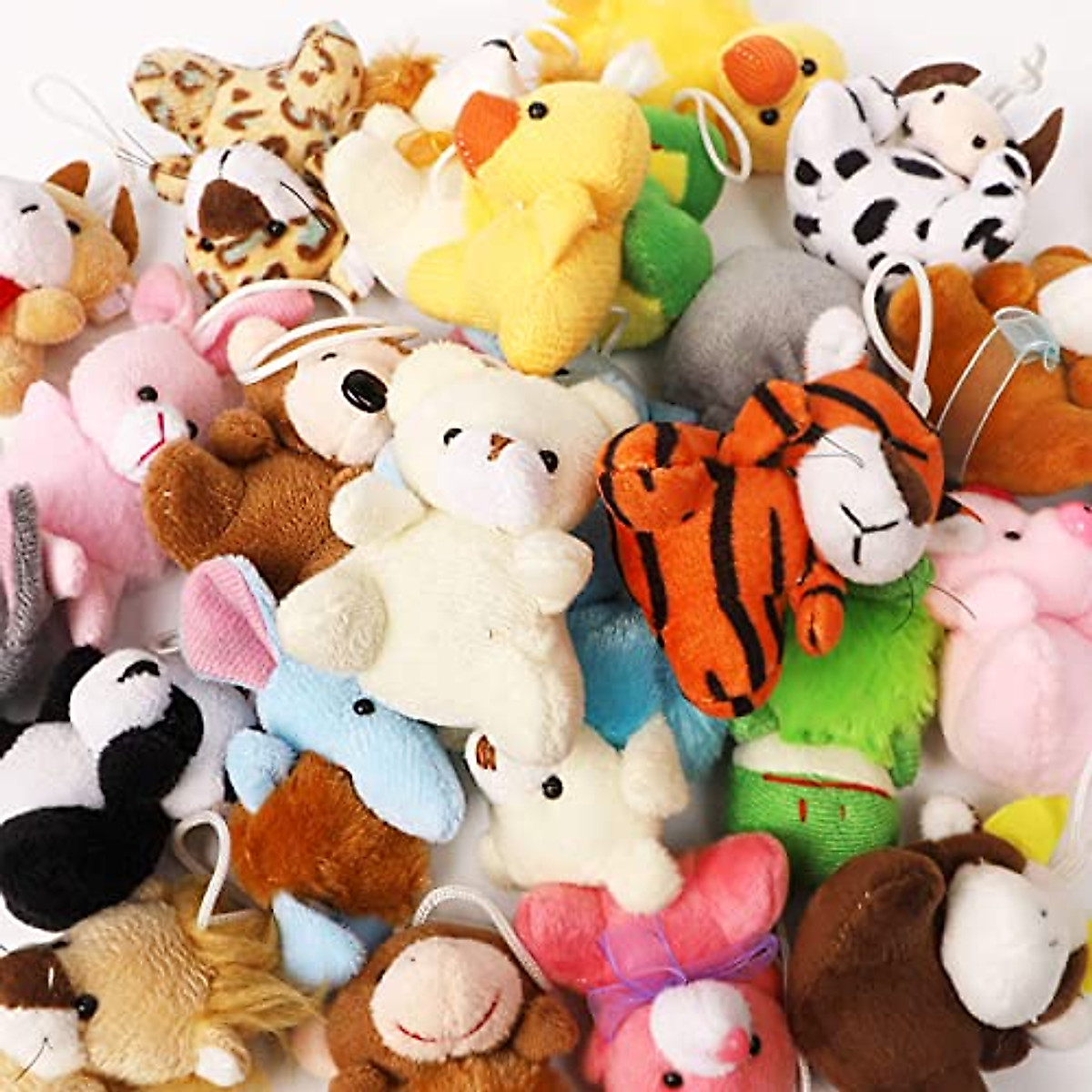 Juegoal 26 Pack Mini Animal Plush Toy Set, Cute Small Stuffed Animal Keychain Set, Goodie Bag Fillers, Carnival Prizes for Kids, Assortment Kids Valentine Gift Easter Egg Filter Party Favors