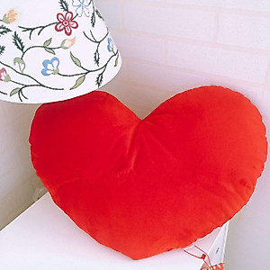 HongMall Cute Plush Red Heart Pillow Cushion Toy Throw Pillows Gift for Friends/Children/Girls/Dogs on Valentine's Day Fit for Living/Bed/Dining/Sofa/Cars, 11.8 X 11 Inch (Red)