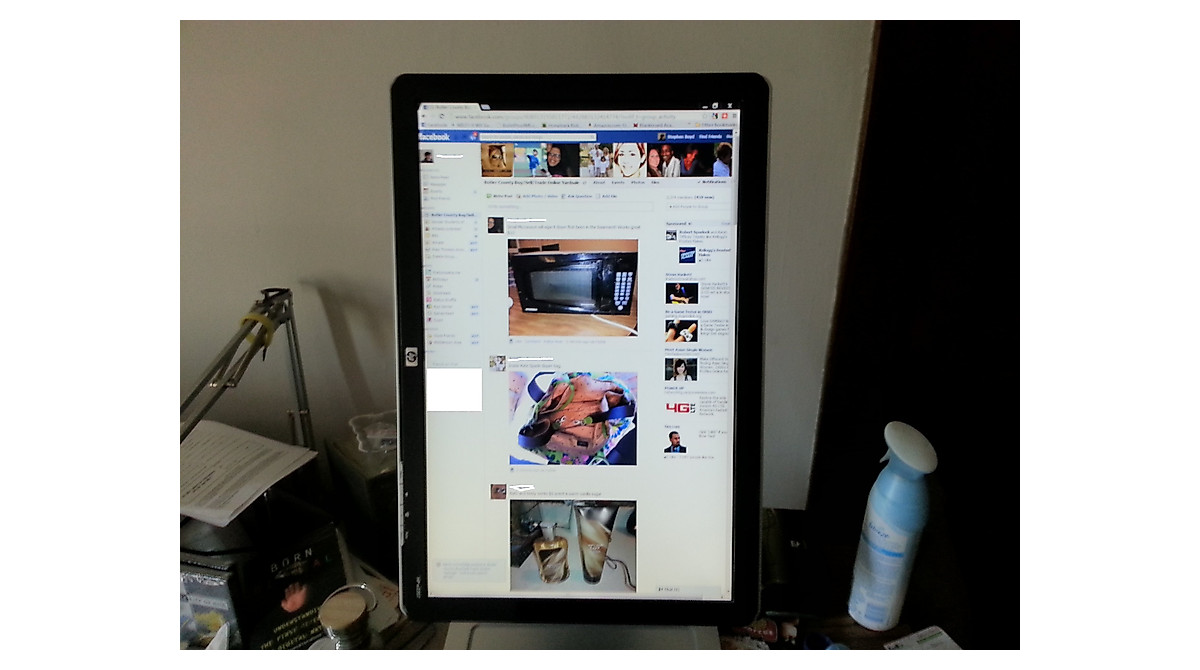 HP W2207 22-inch Widescreen LCD Monitor - High-Resolution Display