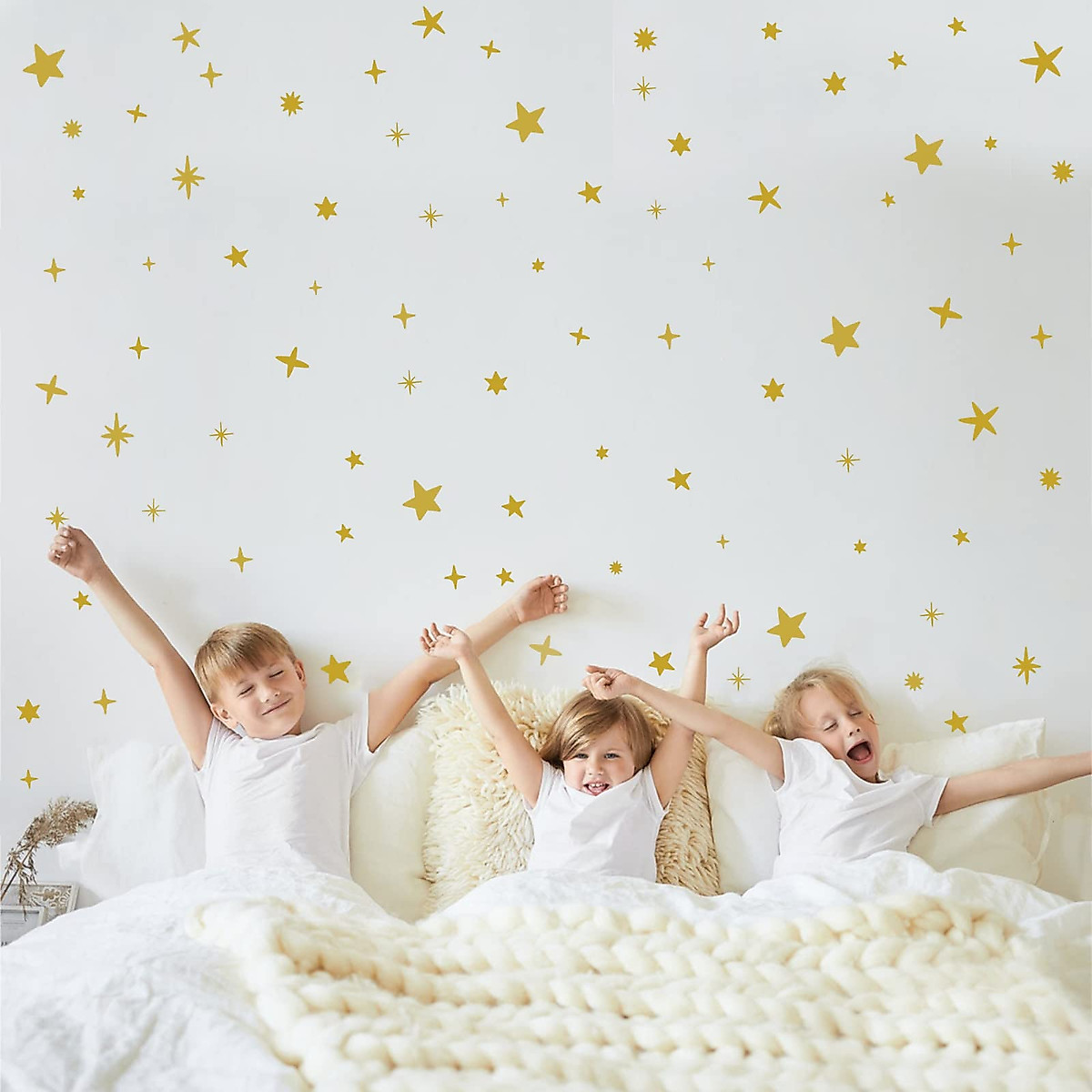 Gold Stars Wall Decals 300pcs Metallic Stars Stickers Sparkle Removable Peel and Stick for Nursery Art Fairy Room Decor Girls Bedroom