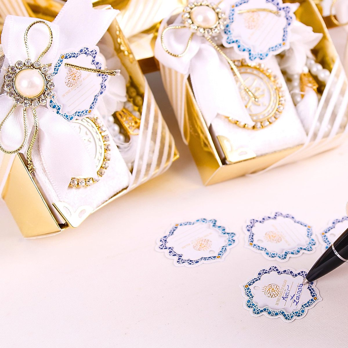 Pack of 6 Personalized Mini Quran Prayer Beads Islamic Party Favors, Decorated Velvet Mini Quran & Pearl Prayer Beads Islamic Muslim Gift Set for Special Occasions