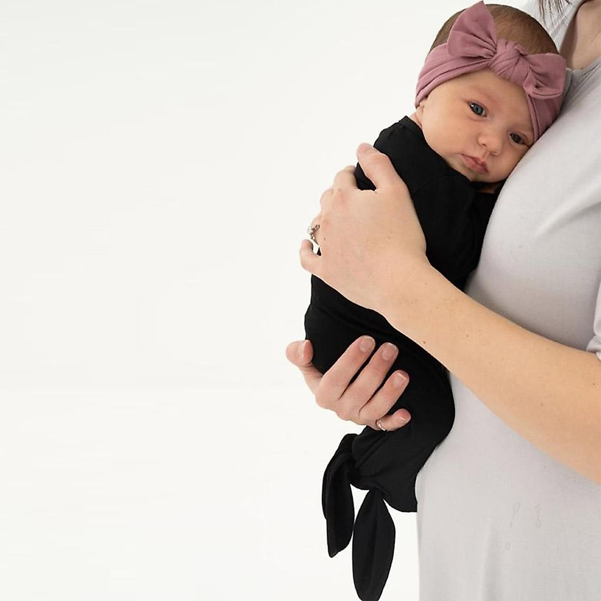 OPAWO Unisex Newborn Baby 3-Pack Cotton Knotted Gowns with Mitten Cuffs and Matching Hat for Boys Girls(Black,White,Gray/0-6 Months)