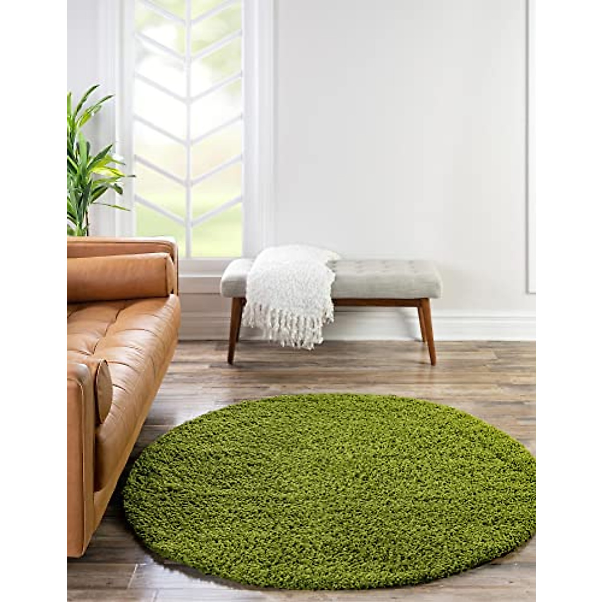 Rugs.com - Über Cozy Solid Shag Collection Rug – 3 Ft Round Grass Green Shag Rug Perfect for Kitchens, Dining Rooms